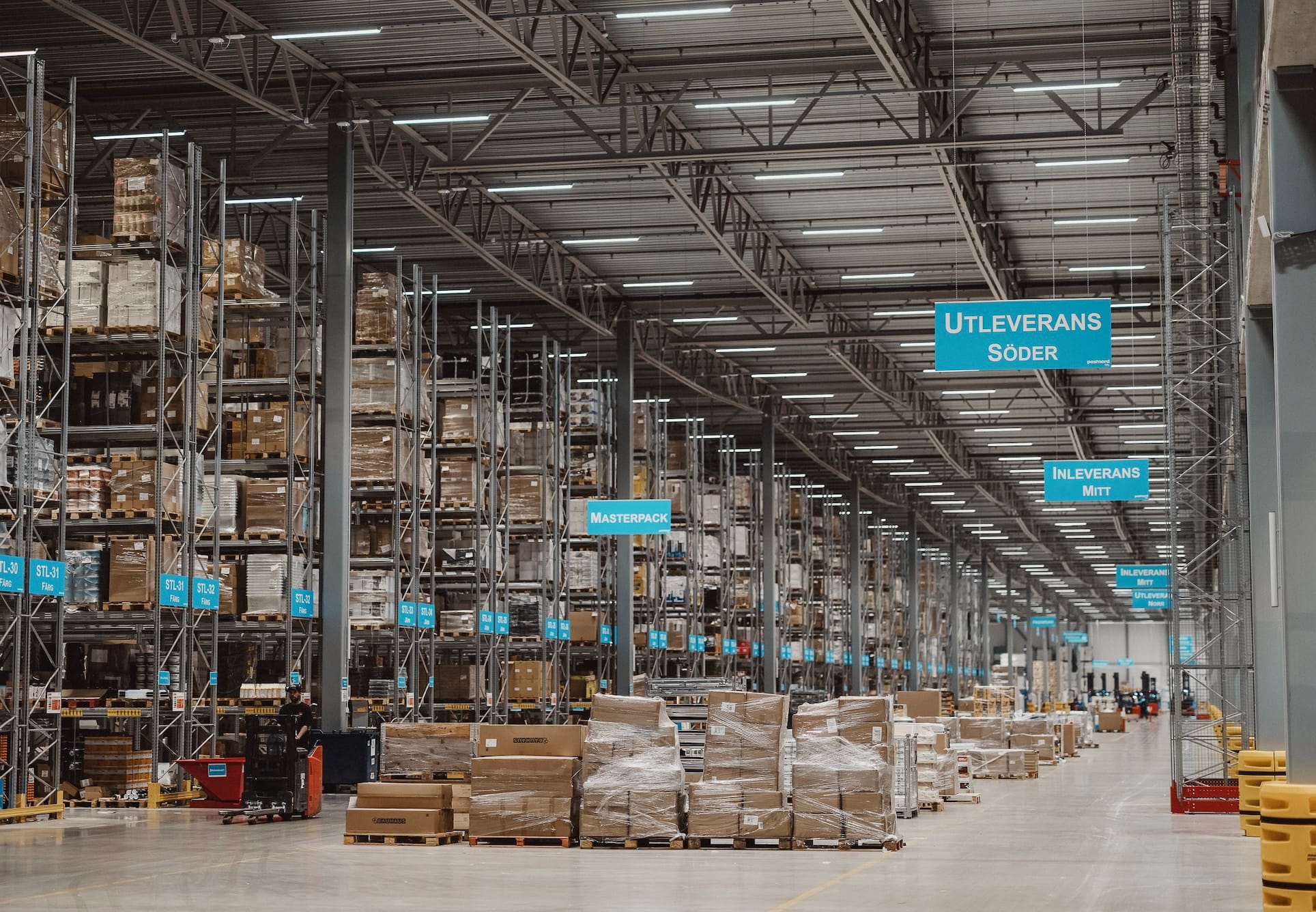 What aspects are important to consider when building new logistics ...
